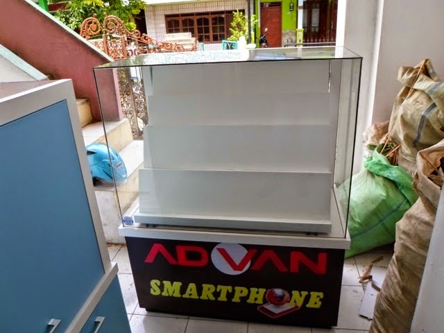 Etalase Konter HP - KiosK - Full Branding | Etalase Display Showcase ...