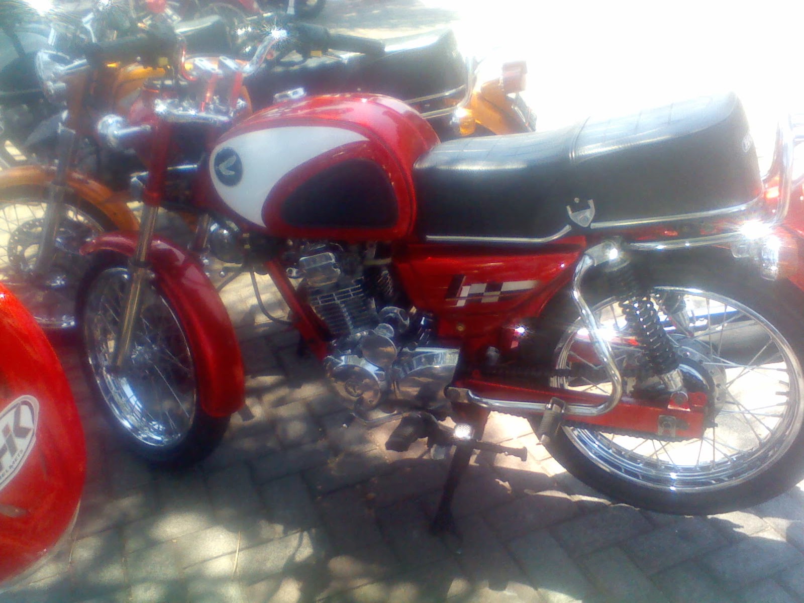 KOMUNITAS : CB Dream