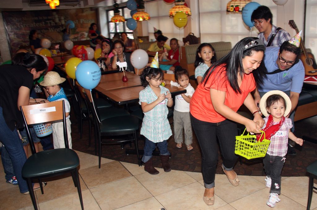 Mommy Bares All: Behind the Scenes of Mateo's Farm-themed First ...