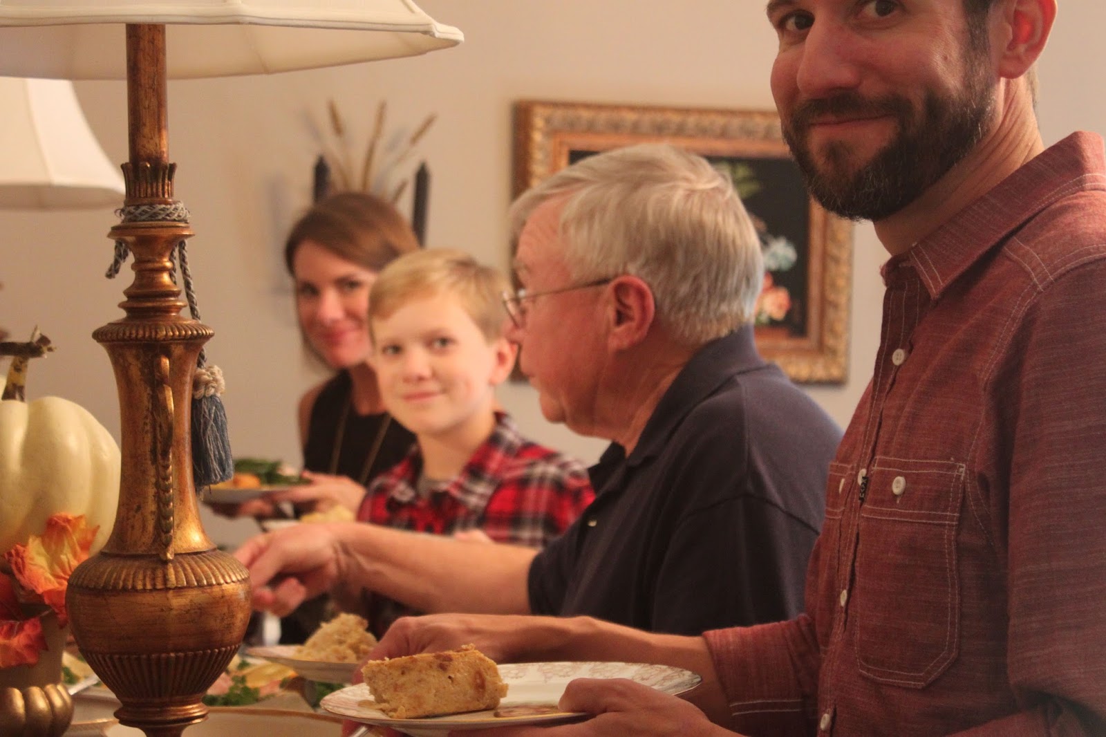 Family Thanksgiving Dinner - Living With Thanksgiving