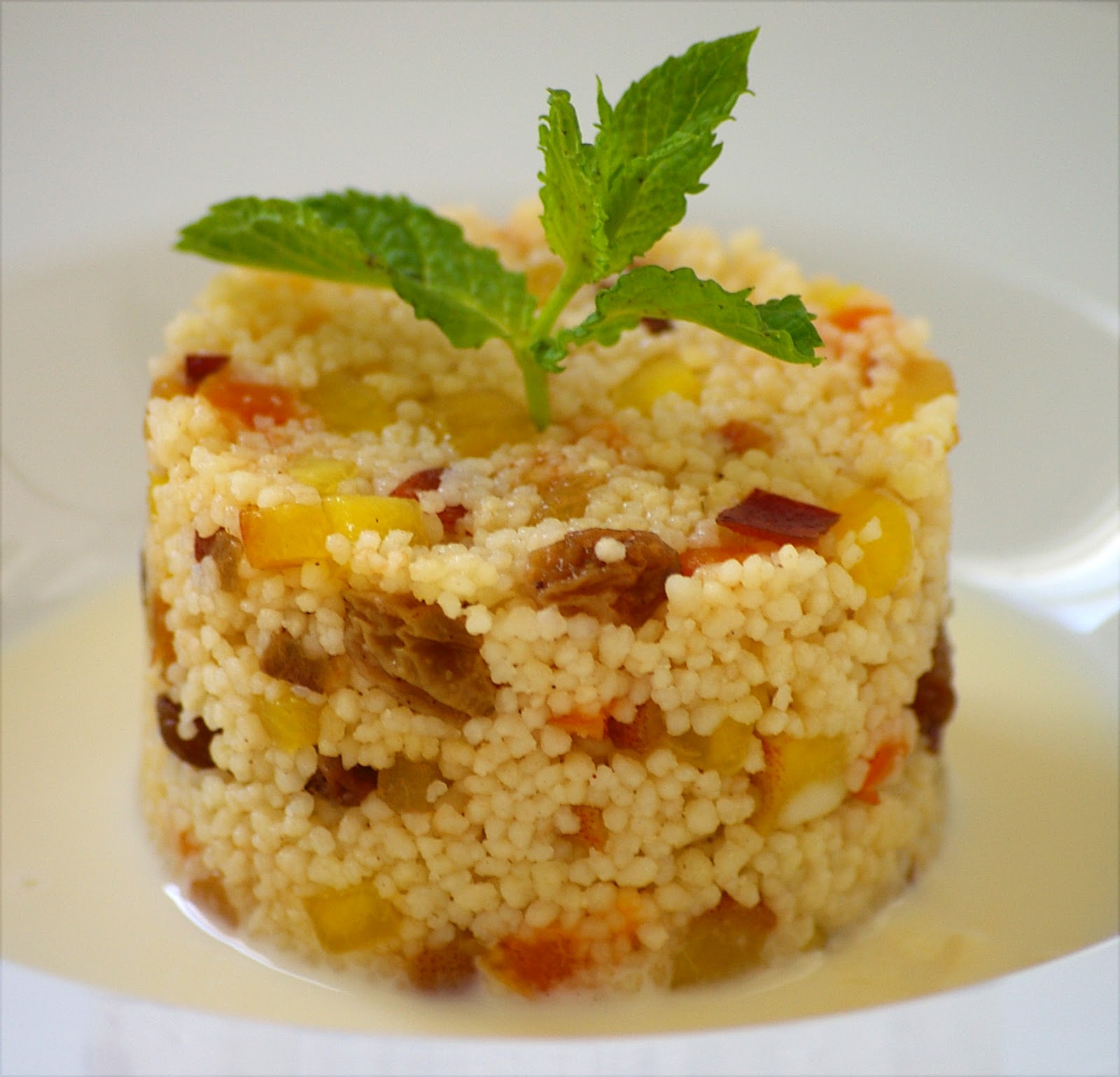 Fentdetutto: Cuscús con frutas de verano y salsa ligera de hierbabuena