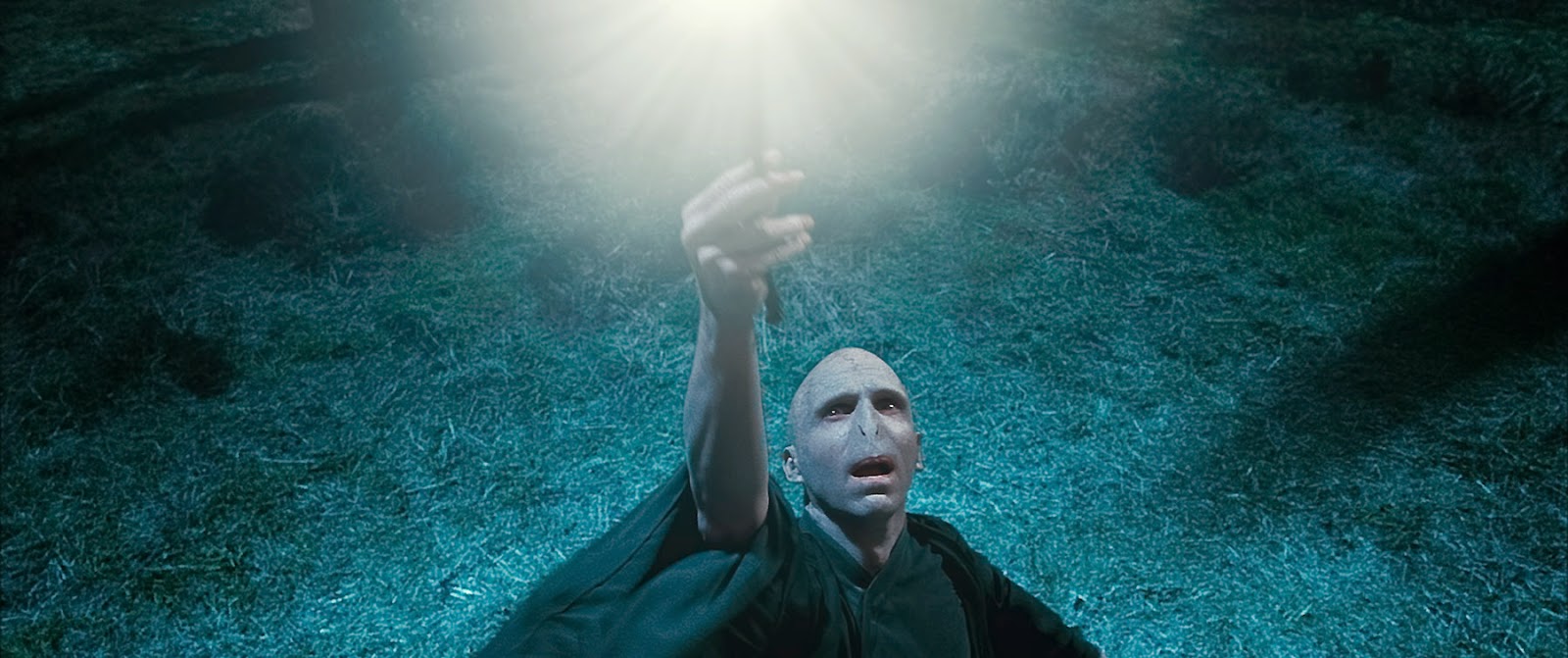 Click's Clan: Film Review: Harry Potter and the Deathly Hallows, Part 1 ...