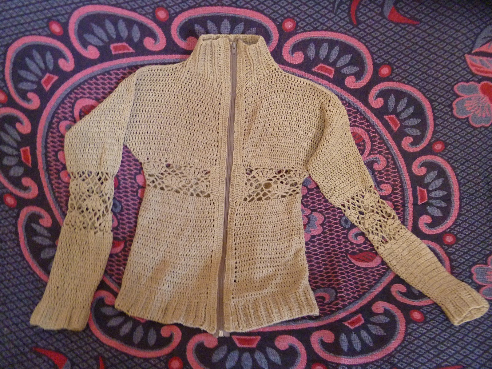 Nadhangri Crochet Creaciones: Diseños exclusivos en ropa tejida