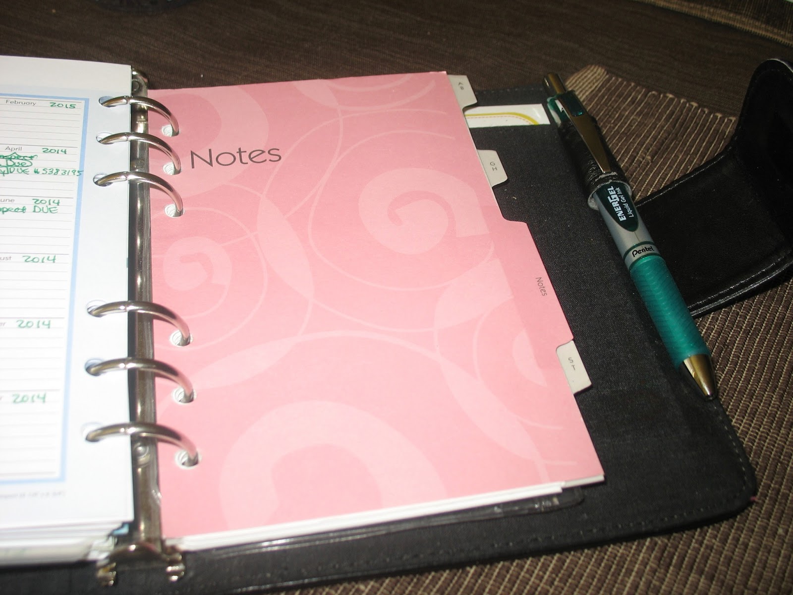 Giftie Etcetera: The Proper Order of Things in a Paper Planner
