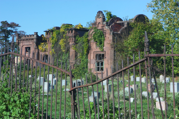 The Cemetery Traveler - by Ed Snyder: Ghosts in the Receiving Vault?