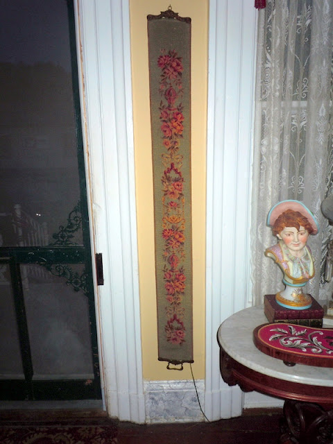 My Old Historic House: Call of the Bell Pull