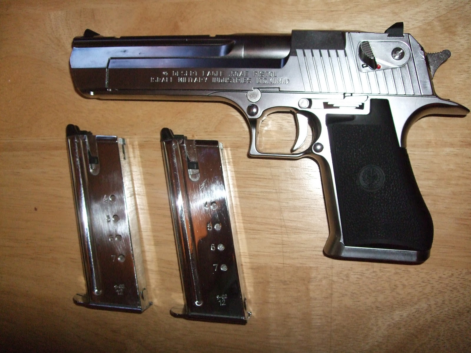 Desert Eagle - Gun HD wallpapers | Nice HD Wallpapers