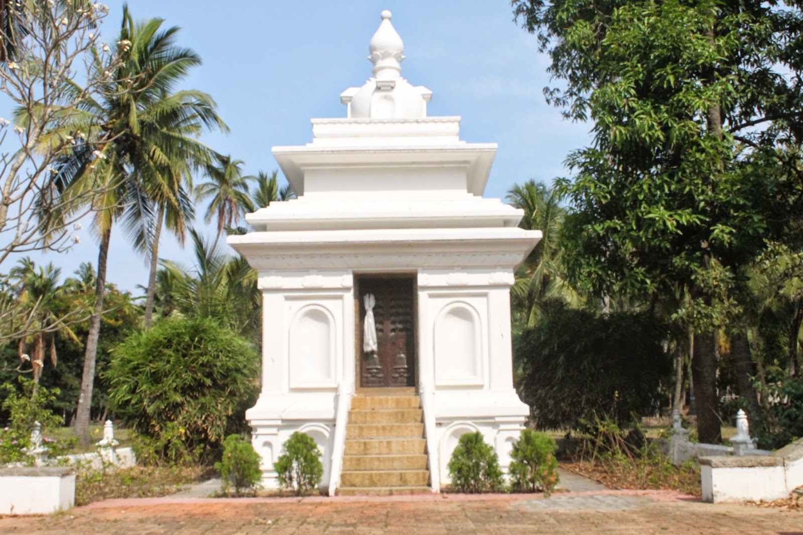 Muthusamy's Photo Stream: Historical Significance of Buddhist Temple in ...