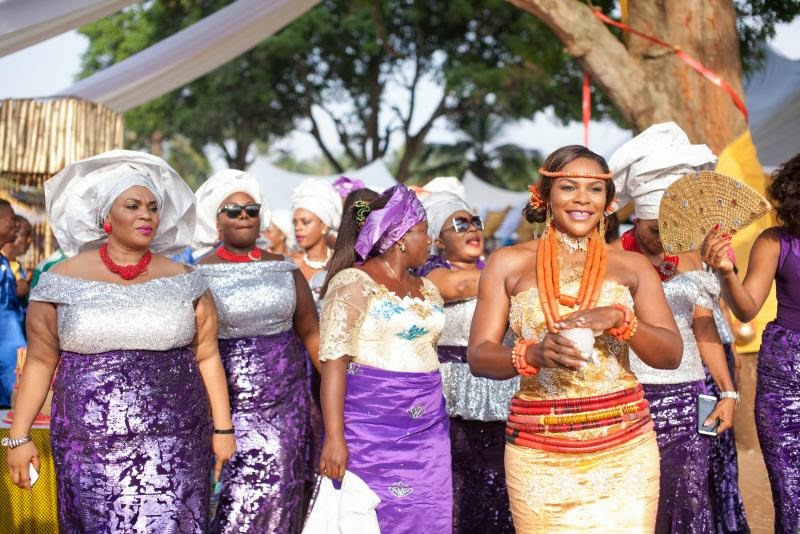 iConceptsNG: THE IYIZOBA'S TAKE OVER UMUNZE, AS FLAVOR GRACES THE EVENT!