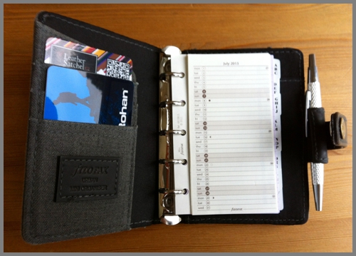 nyssapod: Magpie Monday - Filofax 'Urban' mini