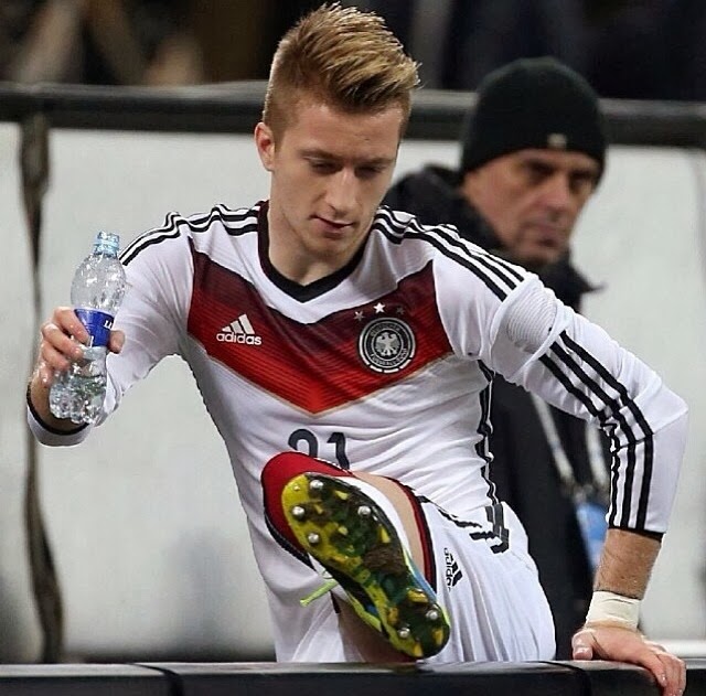 All about Marco Reus: THE NEW DFB-KIT 2014 [Marco Reus]