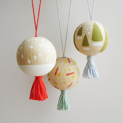 A Alicia: Drop-in festive bauble workshop at SMUG's Christmas pop-up!!