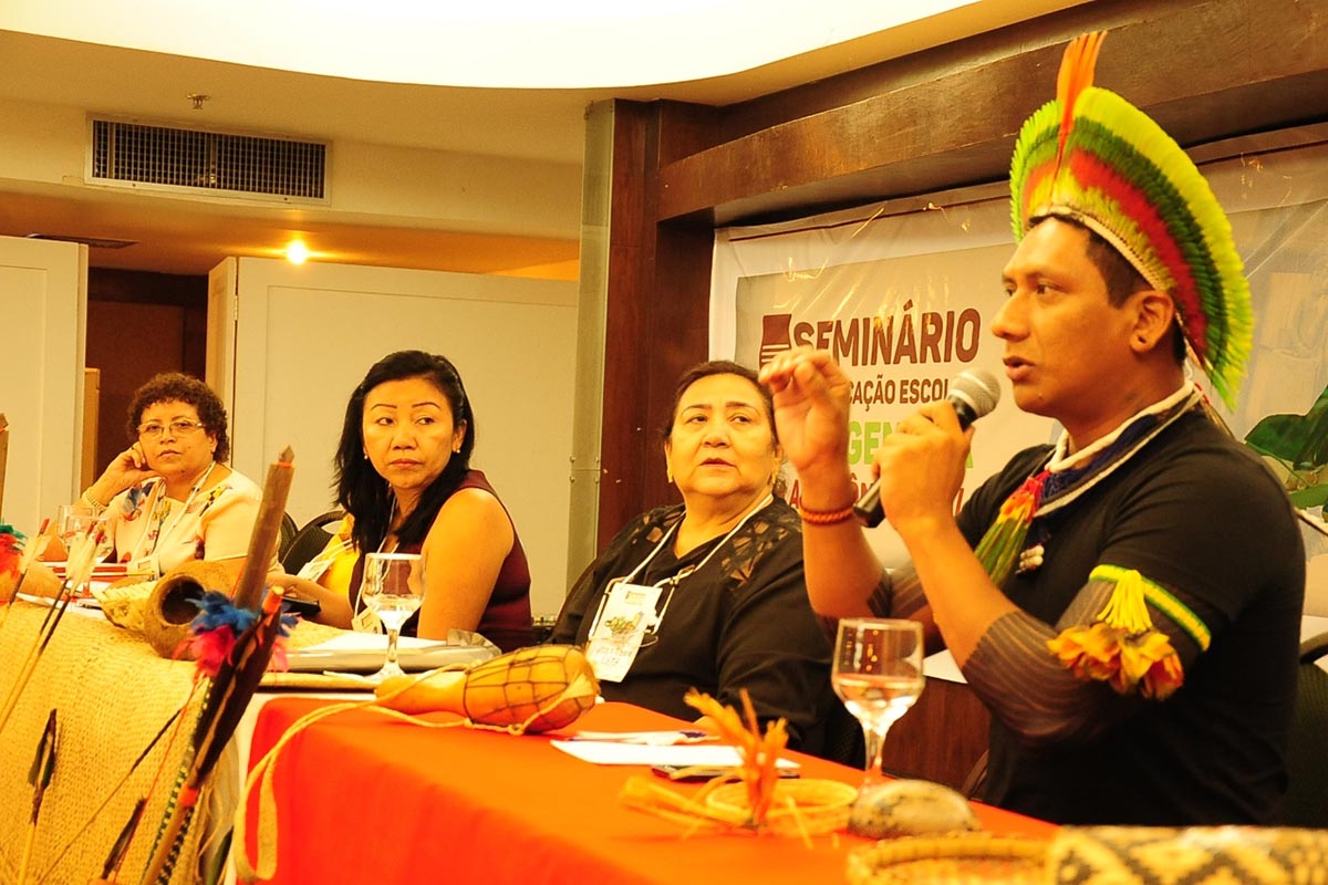 Políticas indigenistas na atualidade: Entenda o conceito. - Educação ...