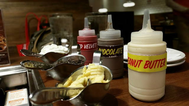 Slappy Cakes: Make Your Own Pancakes - LIVE, LOVE & LOU