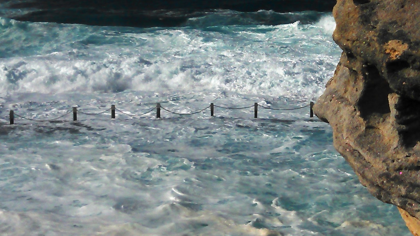 Swimming pool stories: The magical moods of Maroubra's Mahon Pool
