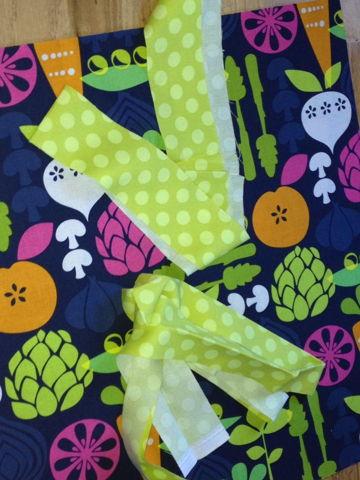 Trillium Design: Super Easy Super Quick DIY Kitchen towels