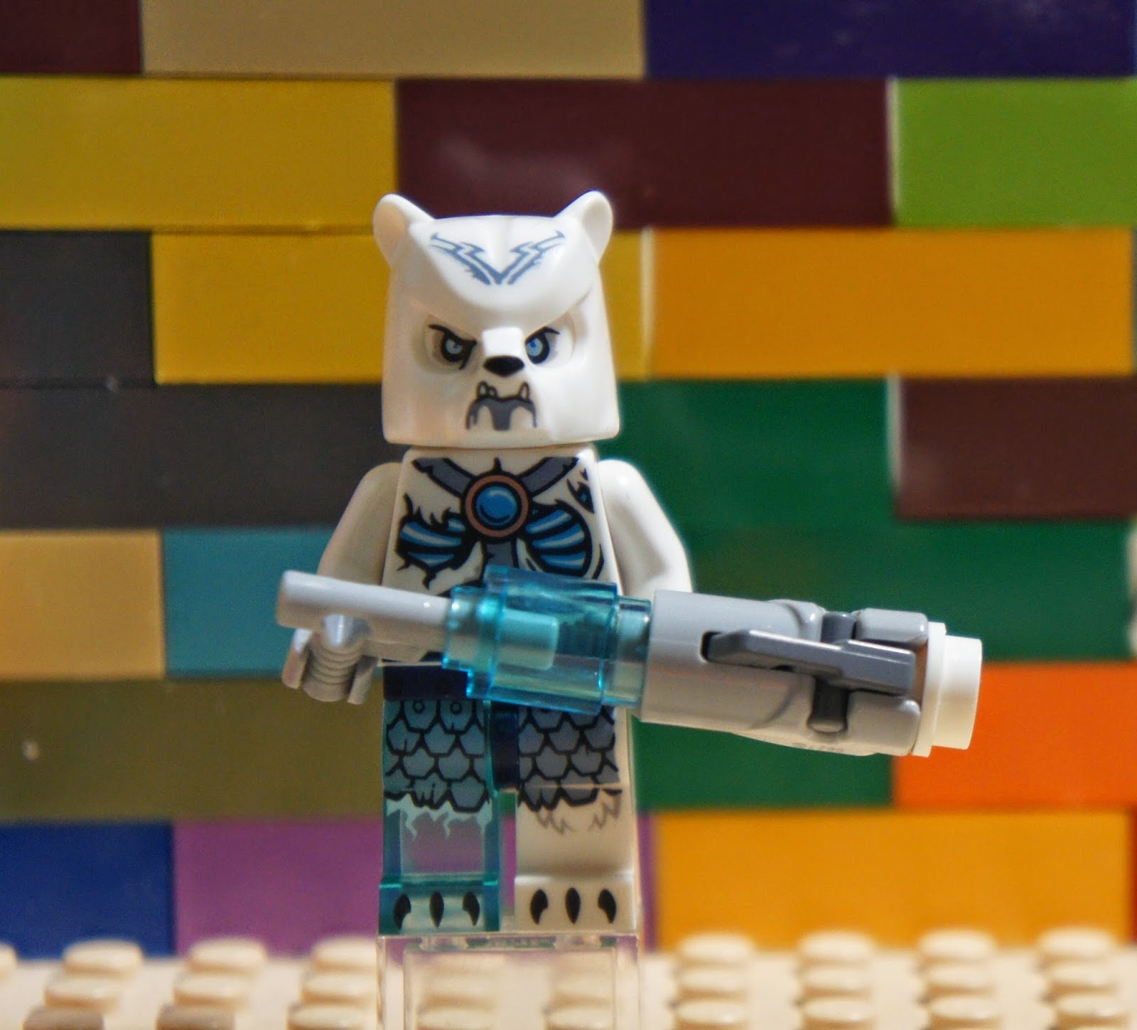 LEGO LOC120 ICE BEAR WARRIOR #2 Minifigure Bear Tribe Legends of Chima ...