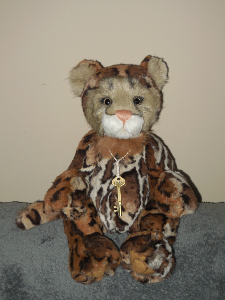 VVD Charlie Bears: ANNUSKA