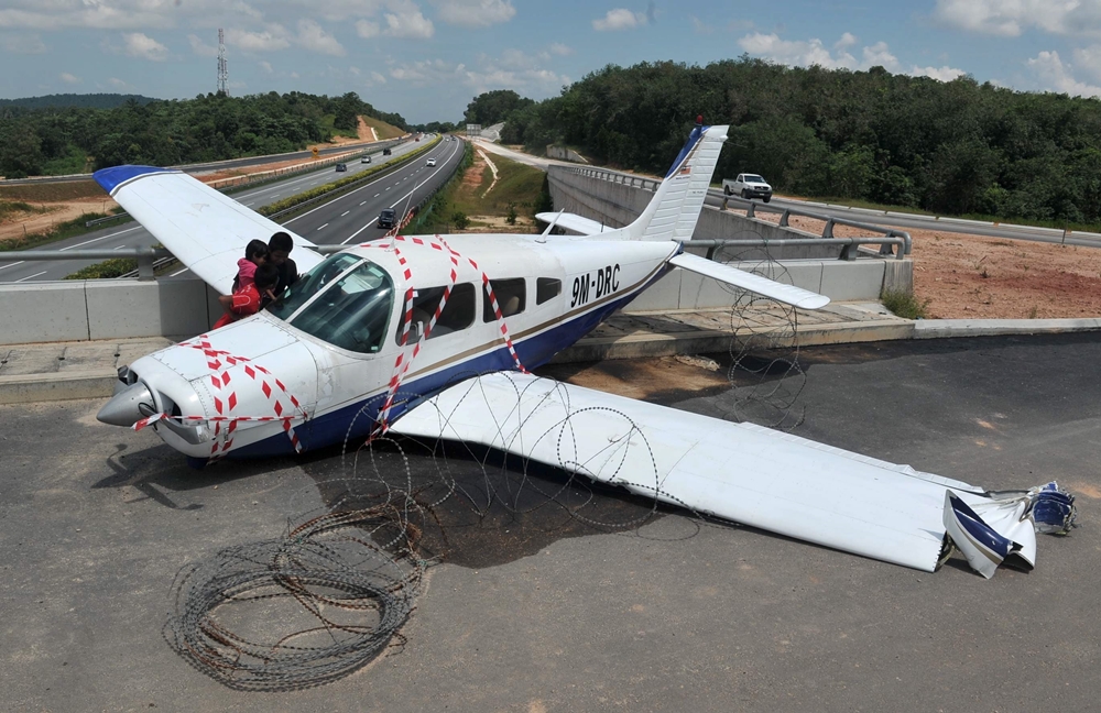 Kathryn's Report: Piper PA-28, 9M-DRC, Elite Flying Club: Accident ...