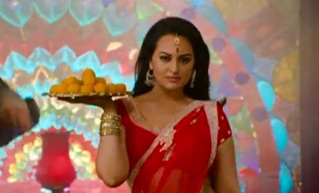 Sonakshi Sinha Wallpapers In Rowdy Rathore