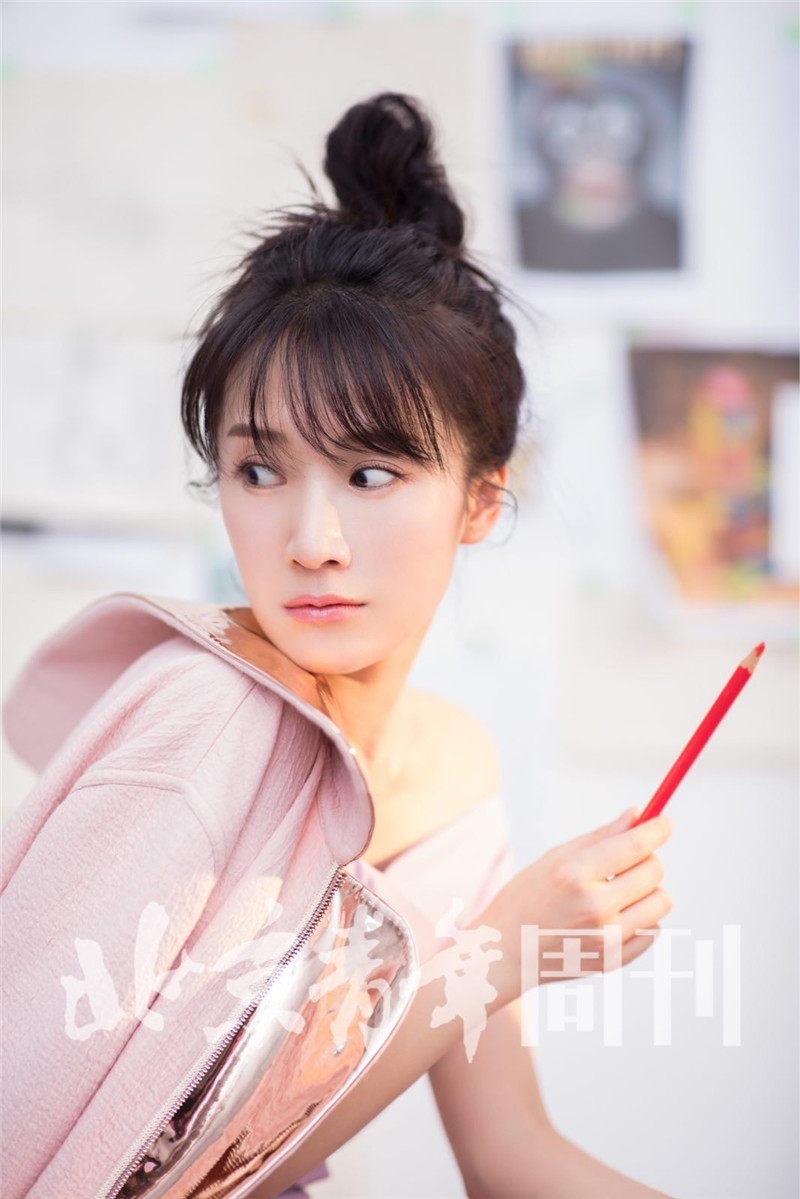 China Entertainment News: Li Nian poses for photo shoot