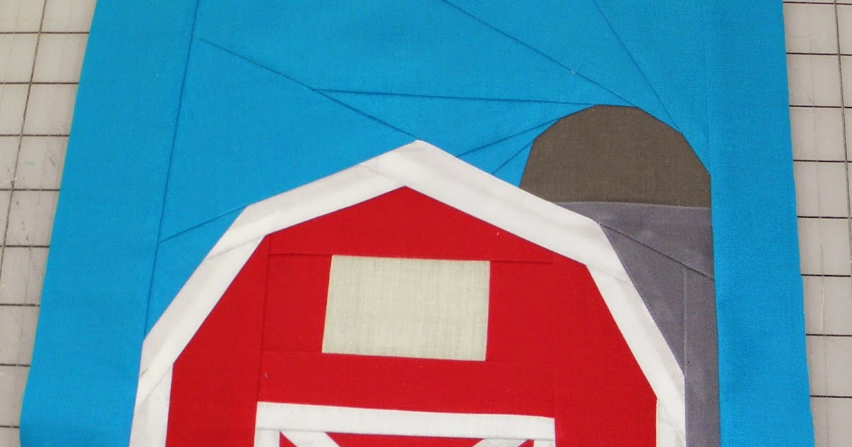 Adventurous Quilter: Paper Pieced Barn