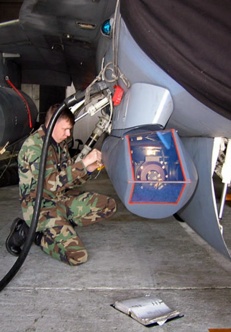 វិទ្យាសាស្រ្តយោធាកម្ពុជា: Sniper Advanced Targeting Pod