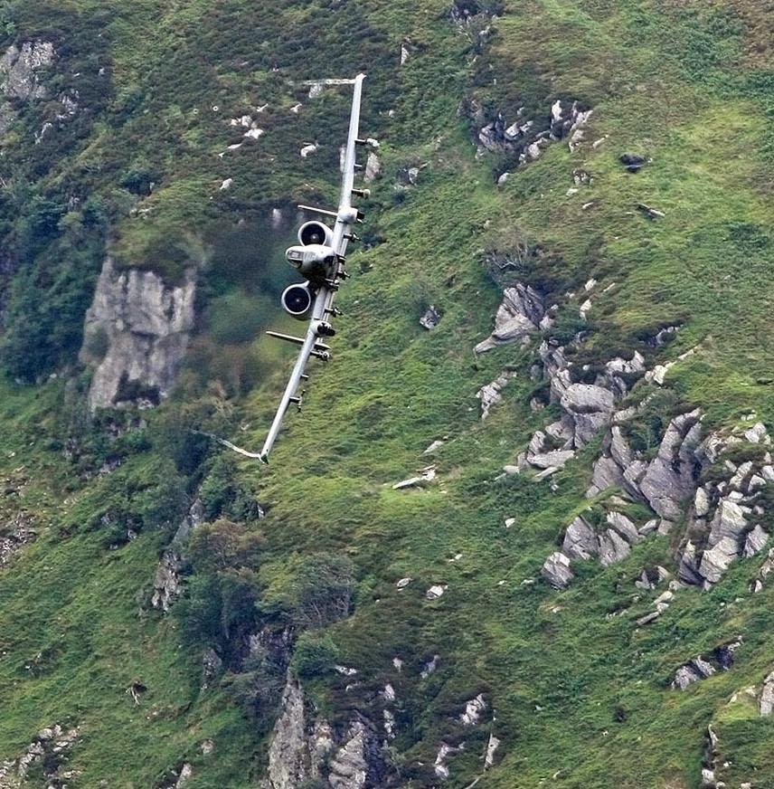 Chant du Départ: The Mach Loop