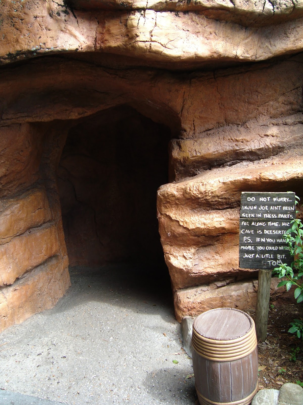 Yesterday, Tomorrow and Fantasy: Tom Sawyer Island - Part 2: Injun Joe ...