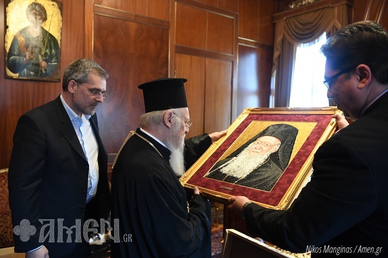 Ιστολόγιο "Ο Παιδαγωγός": 2 σχόλια στην συνέντευξη του μητροπολίτη ...