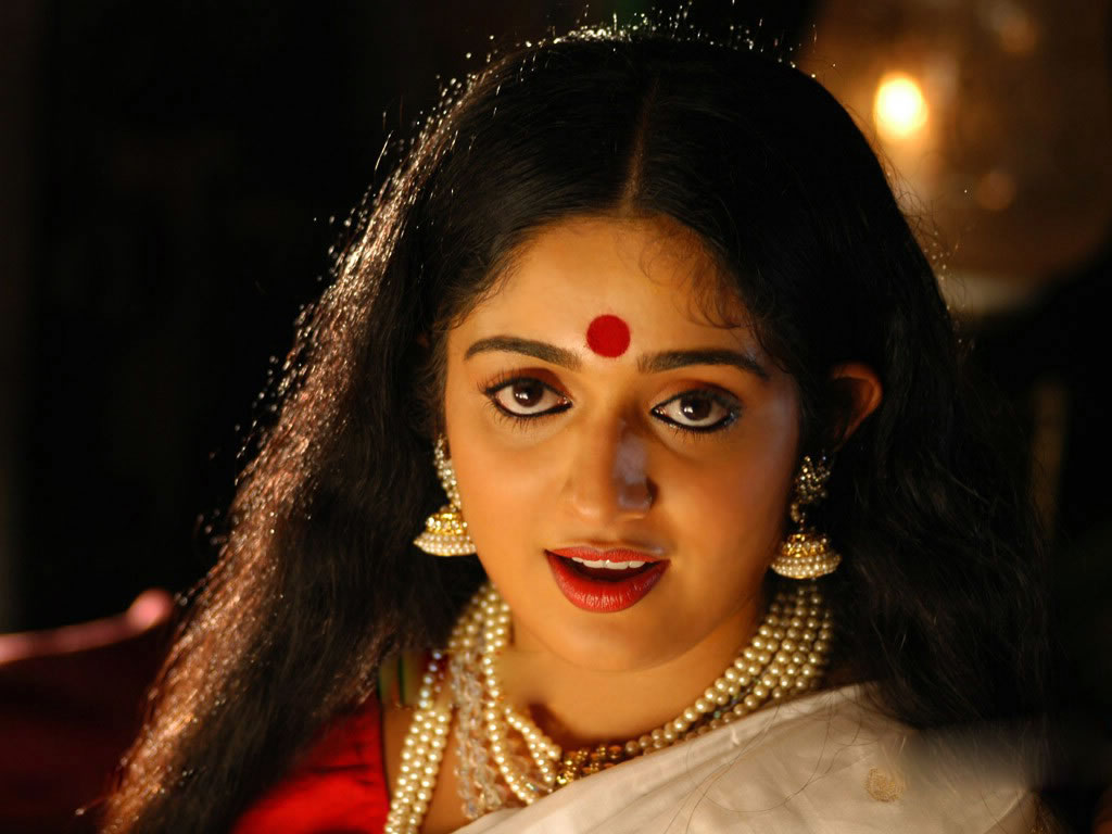 Beautiful Traditional looking Actress Kavya Madhavan images - My Wallpapers