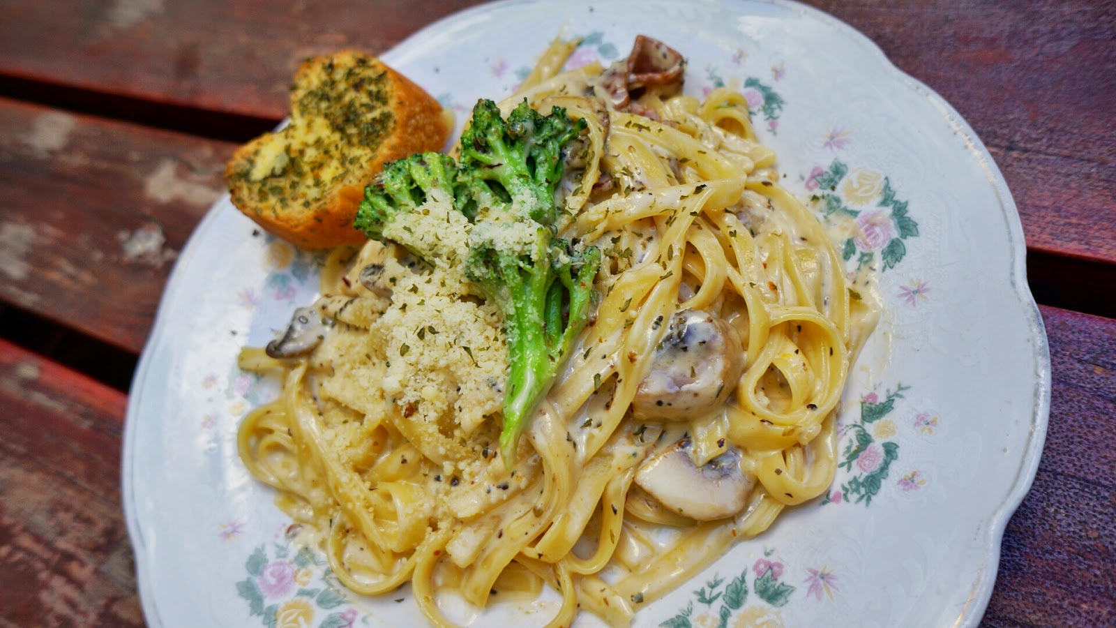 Carpentier Kitchen & ORE Store Surabaya (Review) | Laura Angelia