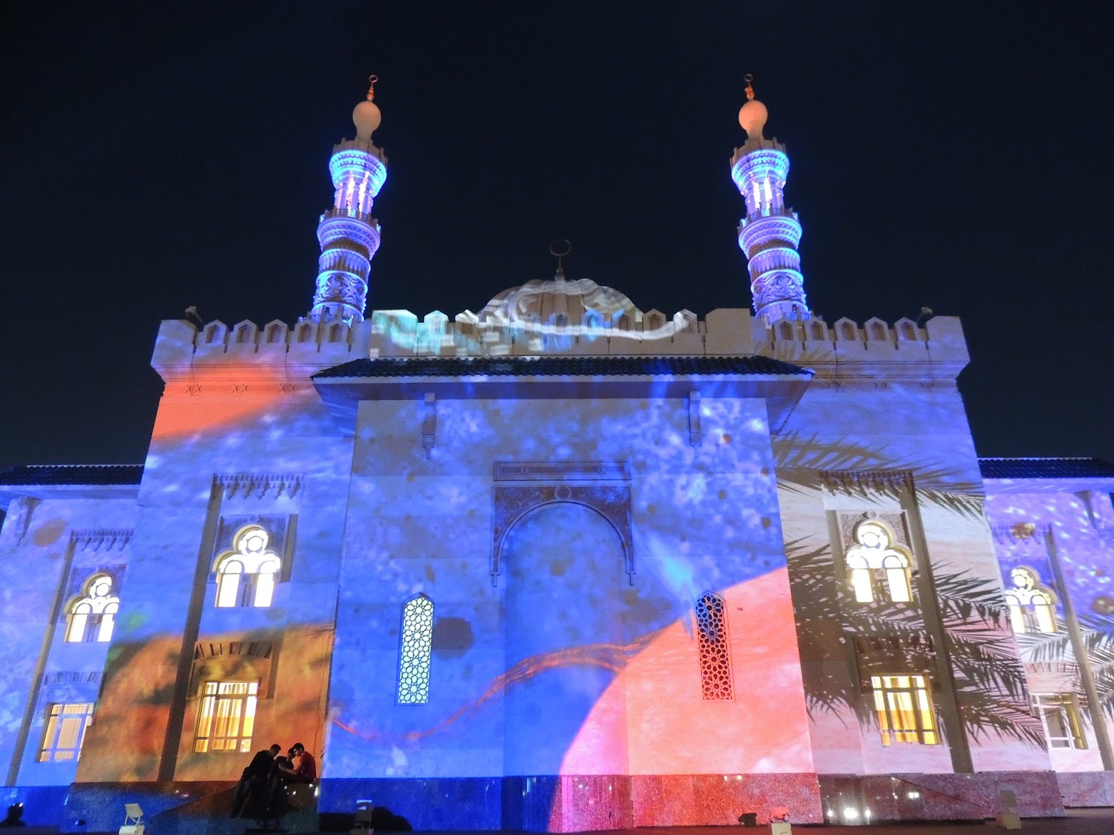 Diapers for Lipsticks: Al Majaz Waterfront Mosque Sharjah Light Show ...