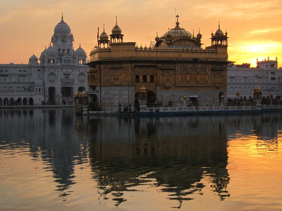 Worldtour 2011 - 2012: 27th January: Sunset on the Golden Temple