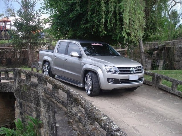 VW Life Style: Amarok Rebaixada + 24"