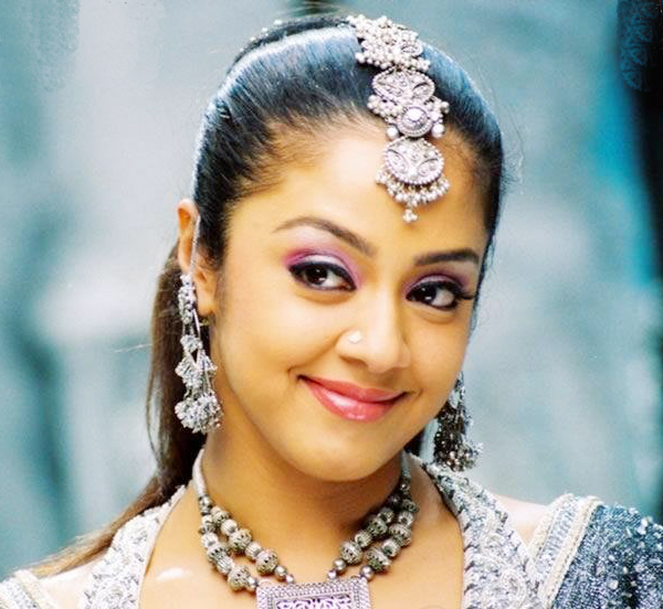Glamour Actress: Jyothika