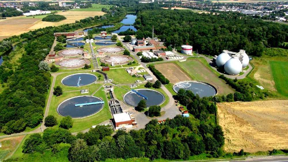 Sewage sludge treatment