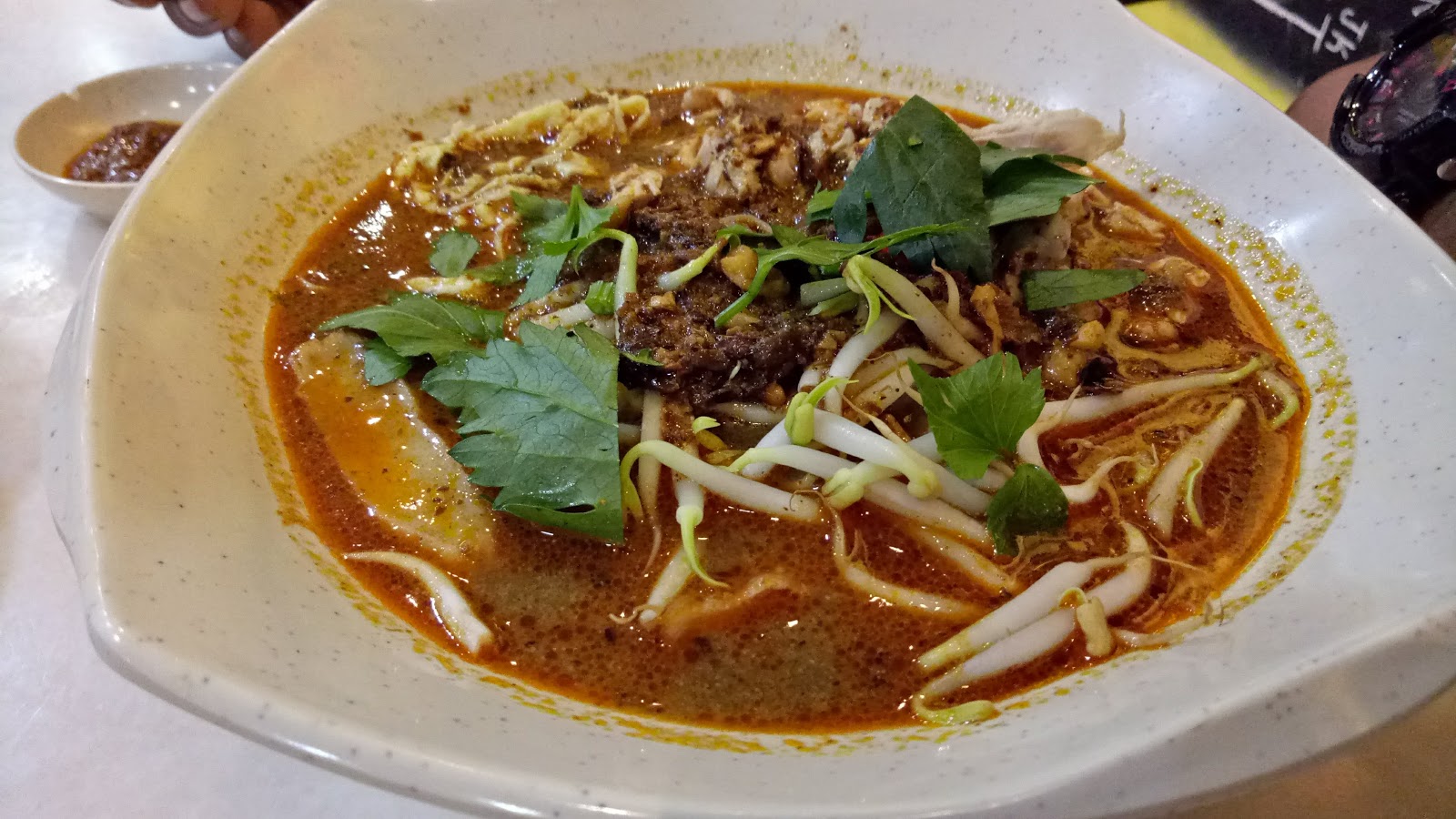 JOM MAKAN : MAKANAN SARAWAK (BORNEO) DI JAVIAN KITCHEN, SERI KEMBANGAN