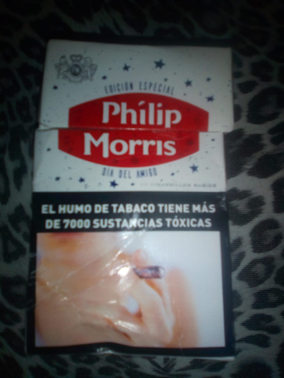 PASION POR EL TABACO : PHILIP MORRIS (box ) DIA DEL AMIGO la pareja