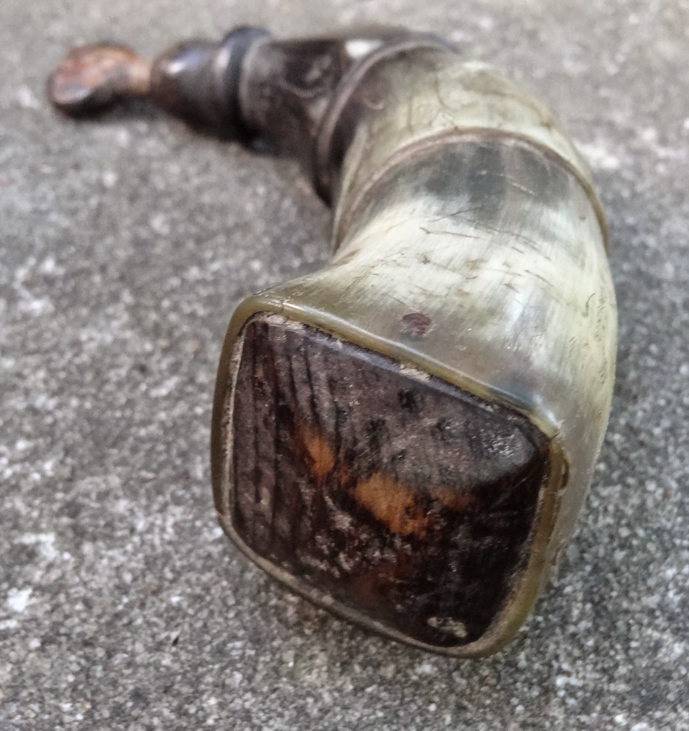 Contemporary Makers: Powder Horn and Priming Horns by Jeff Bottiger ...