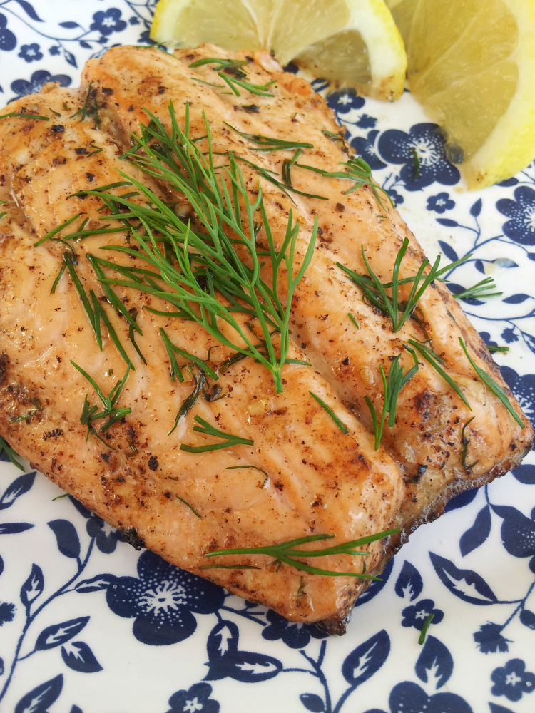 SteakNPotatoesKindaGurl: Garlic Lemon Dill Salmon