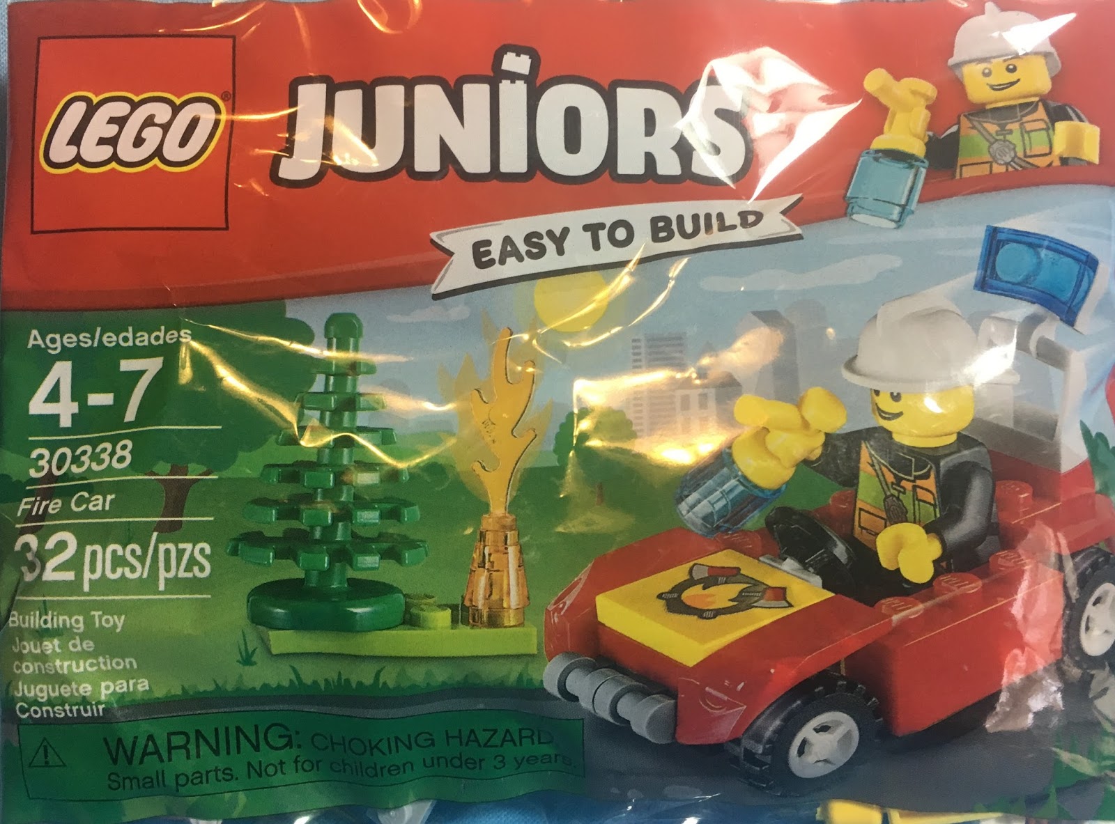 Dark Cloud Blogs: LEGO Juniors Fire Car 30338 Set Review for MF0
