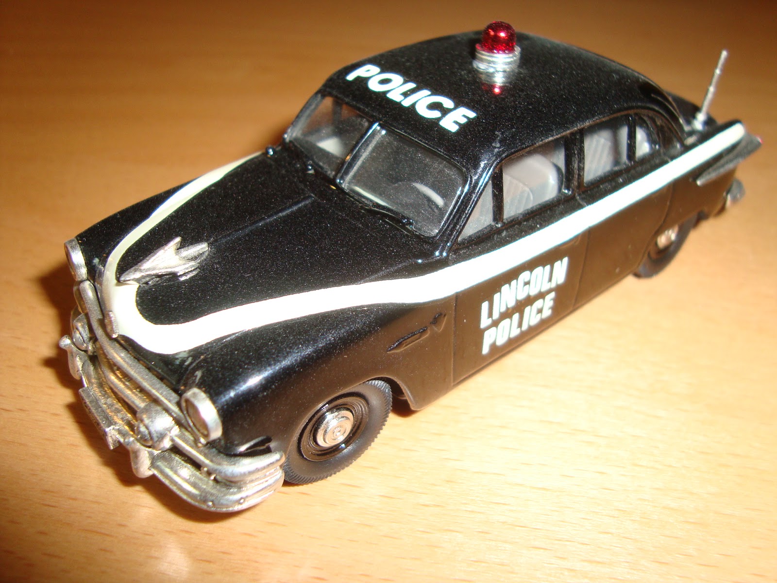 Oscar's Classic Model Cars Collection: 1951 Ford