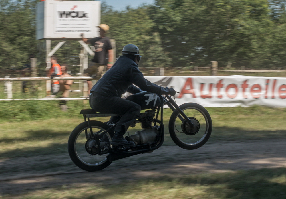 Ponyfotos: Roadtrip 2013 - 3 Wochen, 3 Races Rust n`Dust Jalopy Teterow