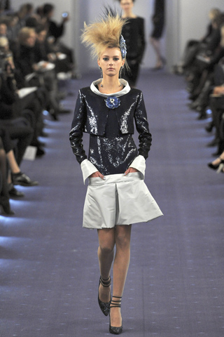Fusion Of Effects: Walk the Walk: Chanel Haute Couture S/S 2012 Collection
