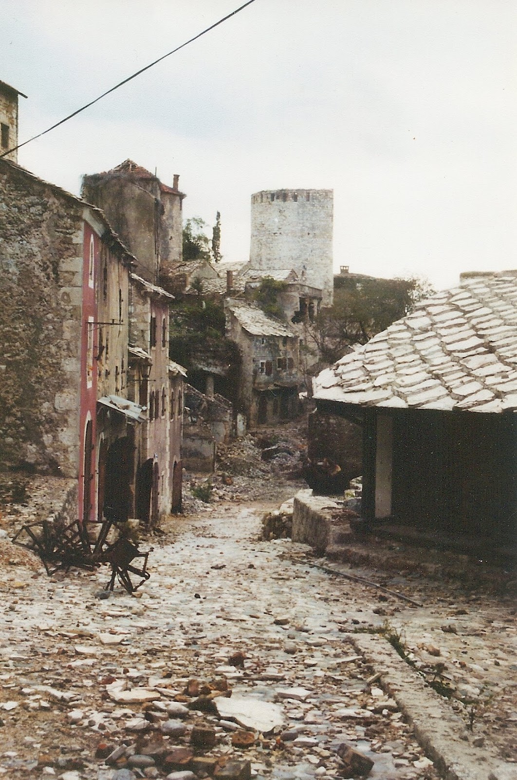 I LOVE BOSNIA VOLIM TE: Photos of Mostar during the war and postwar ...
