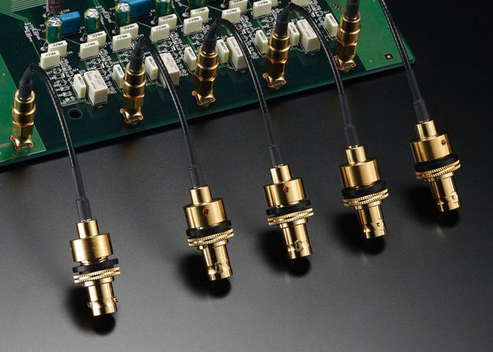 Wizard High-End Audio Blog: Esoteric Grandioso G1 Master Clock Generator