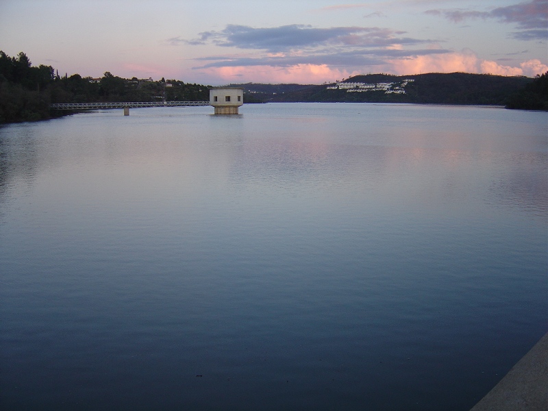 Barragem de Castelo do Bode: Albufeira de Castelo do Bode a 96% da sua ...