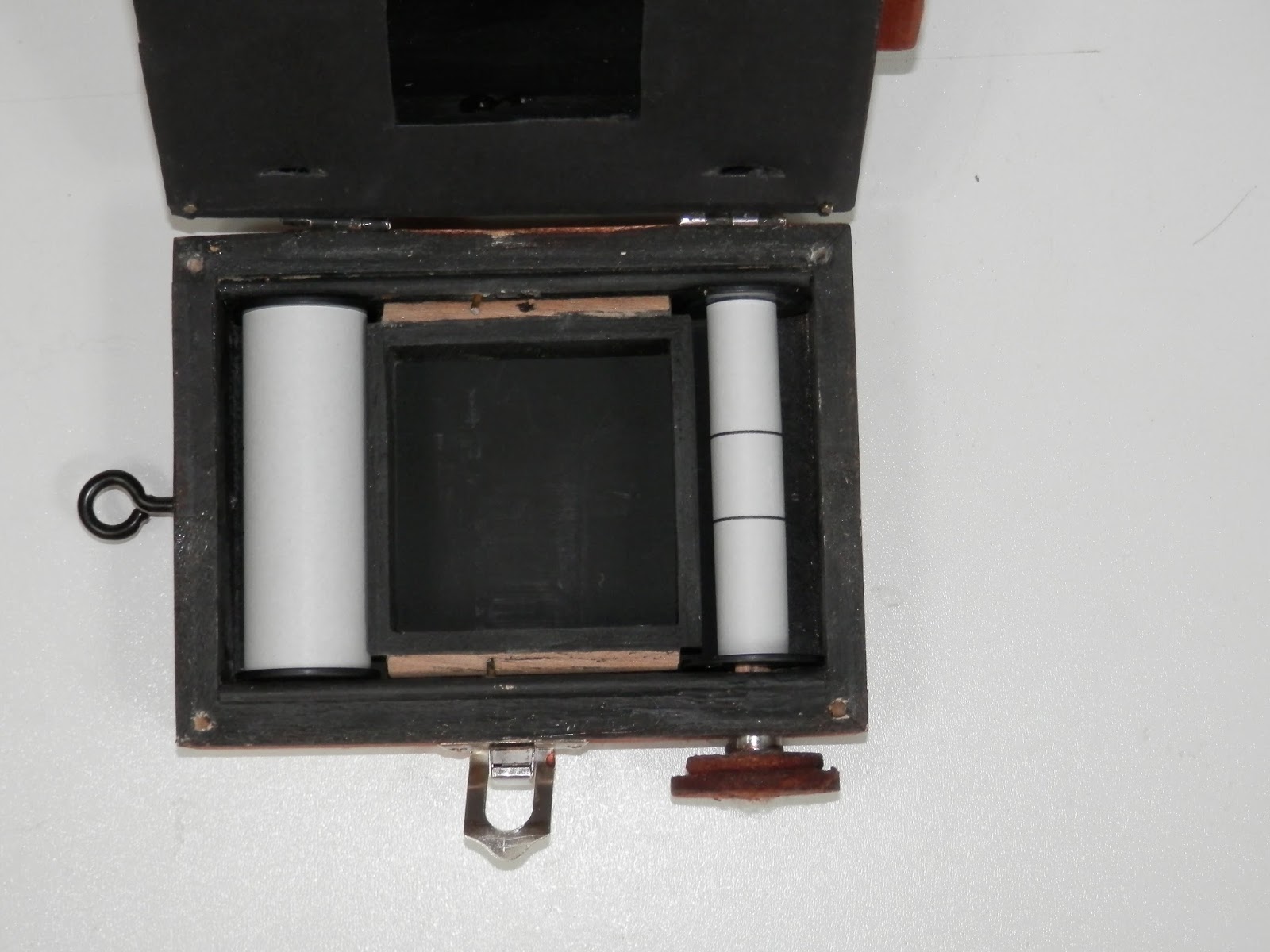 Caffenolcolor: My new Flintstone camera