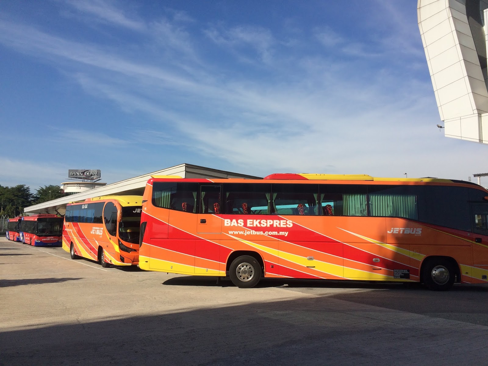 Kuala Lumpur Walk Pics : Putra Heights LRT Station